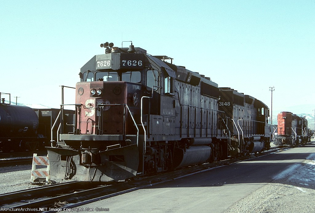 SP GP40-2 7626